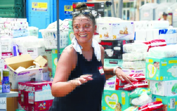 Lahaina residents pick up supplies, process loss as road access reopens | News, Sports, Jobs ...